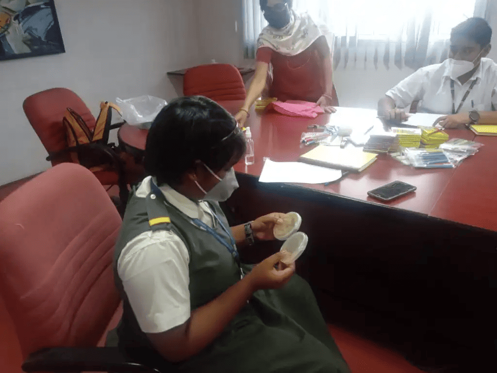 School children participate in poster making session on AMR